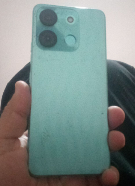 Itel telfon ozgina tutilgan