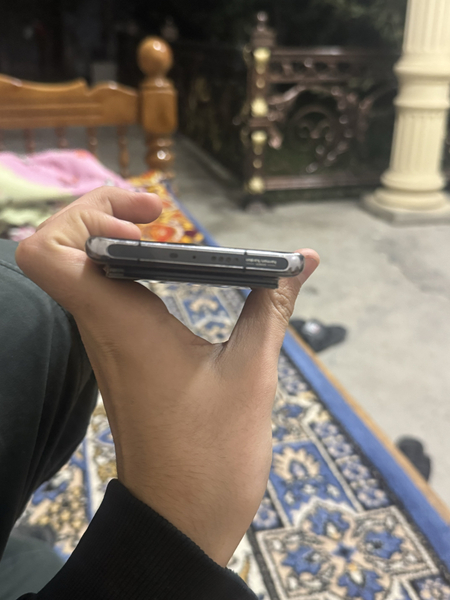 Mi 11 ultra 12 ga 256 aybi ekran  singan