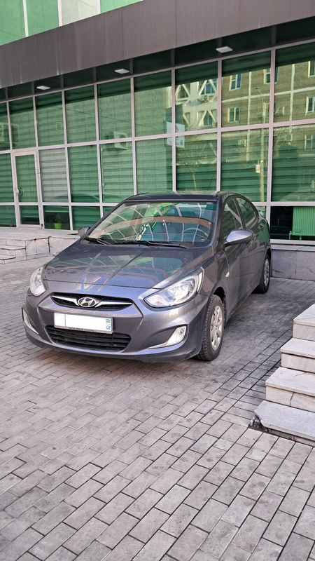 Hyundai Accent (2012, мех.) /192.000 км/10.500 уе. (без вариантов)