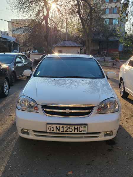 Chevrolet lacetti 1.8
Yili: 2012
Yurgan masofasi:297.000
Rangi: oq
Xol