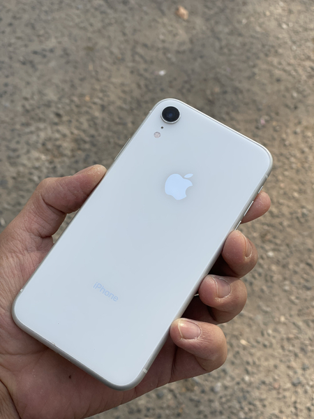 Iphone XR IDEAL srochni arzon narxda.