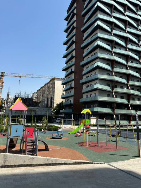 Продается 3х комнат.кварт. в новостройке, ор:Алайский рынок, 90м2