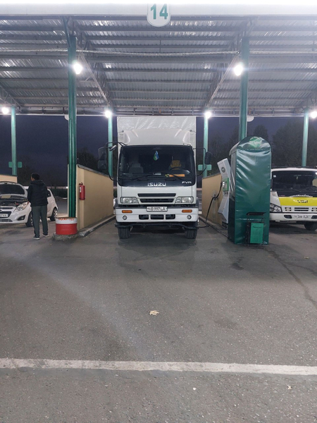 Isuzu 10t 2018 yil