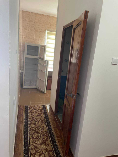 Продам свою 1/5/5 на Карасу 1. В чистом состоянии. Школа 209