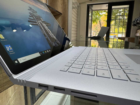SURFACE Book 2 CORE i7-8650U, 16гб, 512ssd GTX 1060 Сенсорный