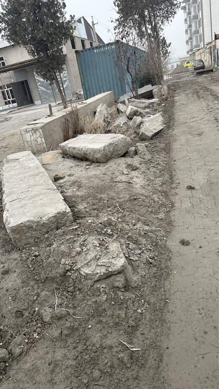 Beton bo’laklari bepul