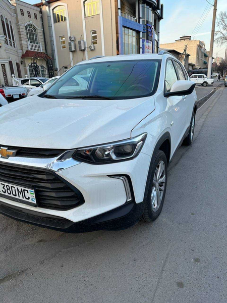 Tracker 2 LTZ turbo 2022 sotiladi