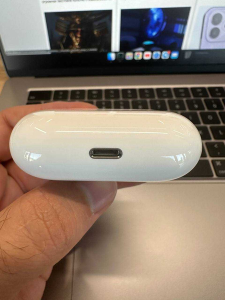 Airpods Pro 1-поколение (оригинал)