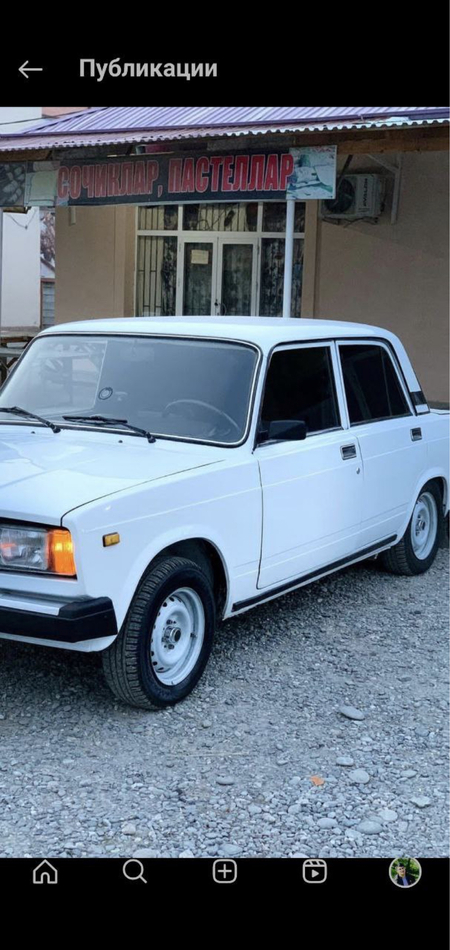 Vaz 2107 sotiladi