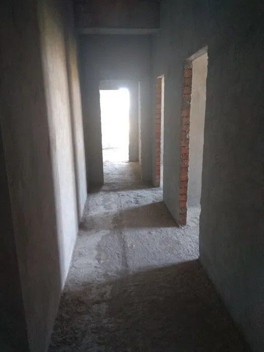 ЖК SAYRAM TOWER М.Горький 9 этаж 4 комнатная 92м2 КОРОБКА СРОЧНО!!!