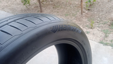 235 50 R20 Hankook Aydi 4 radnoy