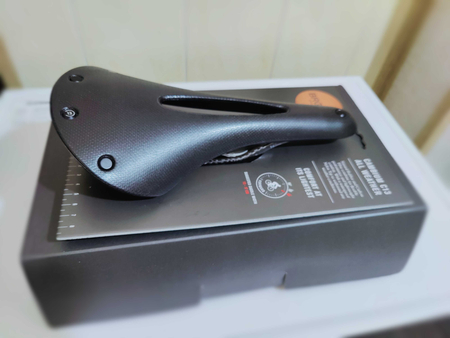 Седло Brooks C13 Cambium All Weather Carved, черное, ширина 145 мм