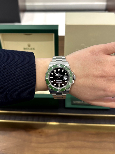 Rolex Submariner Date 41 mm Steel 126610lv