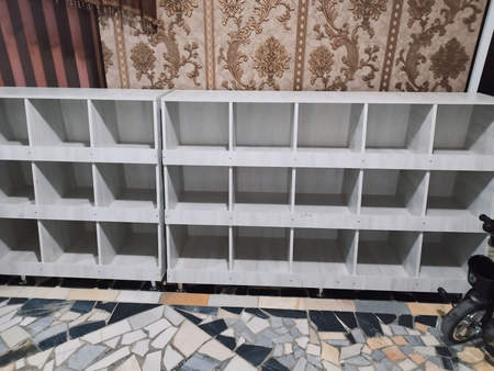 Magazin va uy uchun yangi polkalar sotiladi
