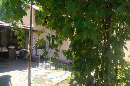 Продам участок 4 сотки. Юнусабад (Бодамзар)         (Ди140817)