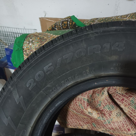 205/70R14 Балон сотилади