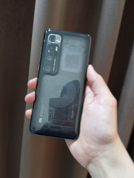 Xiaomi Mi 10 ultra keldi xotira 8/256 gb bu maxsus nashr hisoblanadi