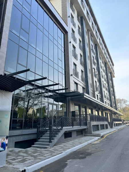 Ц-4 ПРОДАЕТСЯ помещения 835м2 4уревен