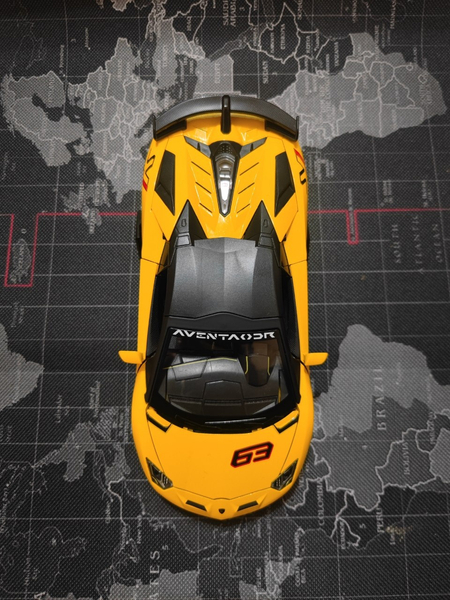 Lamborghini Aventador svj железная машинка 1:24 - Доставка