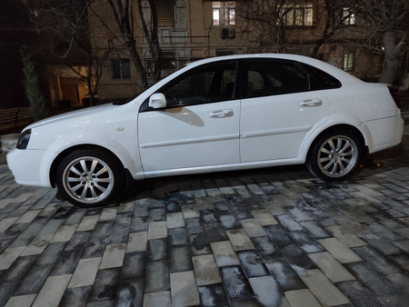 LACETTI. 2009 механика  abs. a/c енги мотор.ходовой