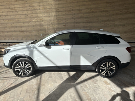 Lada Vesta SW cross Робот люкс престиж