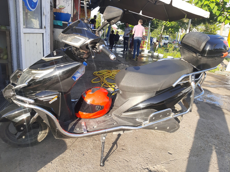 Skuter srochna sotaman