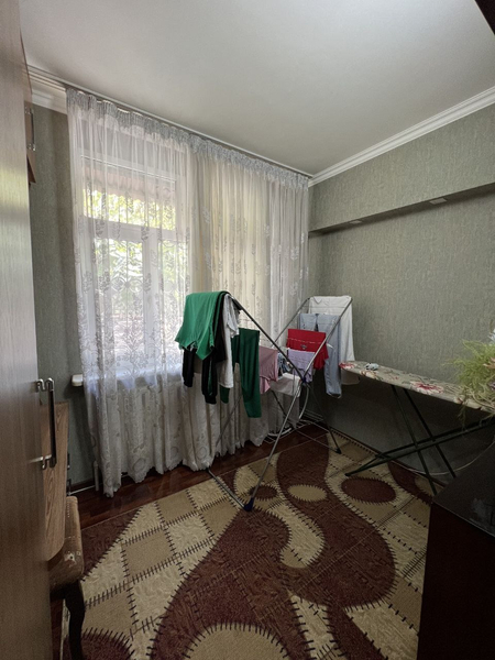 Продаётся 3 комнатная Улучшенная планировка Сергели 3 Ярмарка