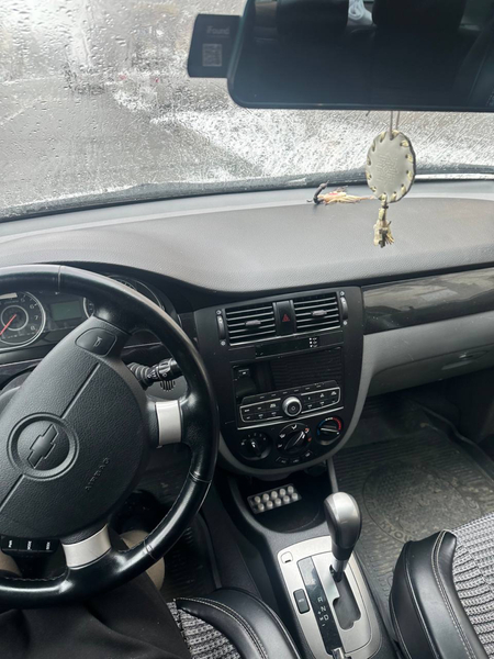 Продается lacetti gentra