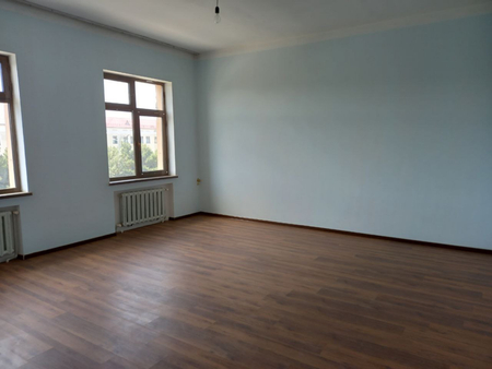 Kvartira sotiladi 4 xonalik