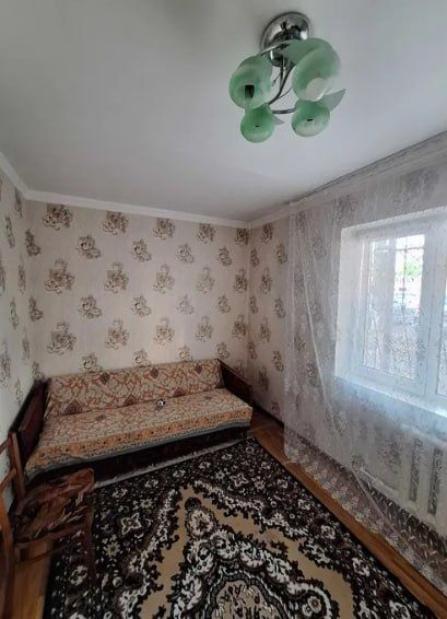 Продаётся Чиланзар 8 квартал 1в2/1/5  28м2