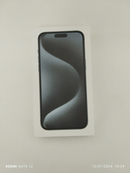 iPhone 15pro Max korobkasi