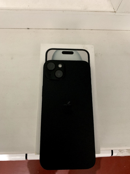 iphone 15 plus sotiladi