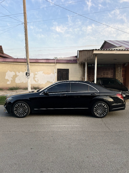 Срочно продаётся Мерседес бенц w222