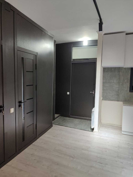 Продается квартира евростудия с 2-спальнями в центре на Ц-5