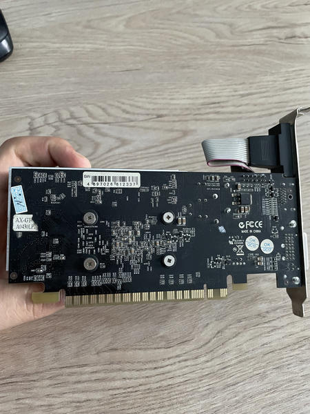 Видеокарта GT-440. 1gb
