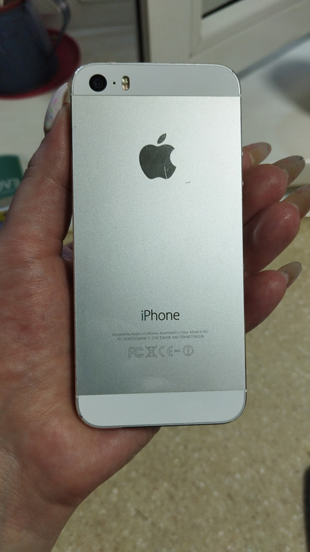 iPhone 5s с каробкой