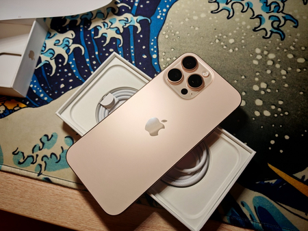 Продам iphone 16pro max