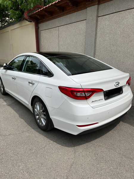 hyundai Sonata LF