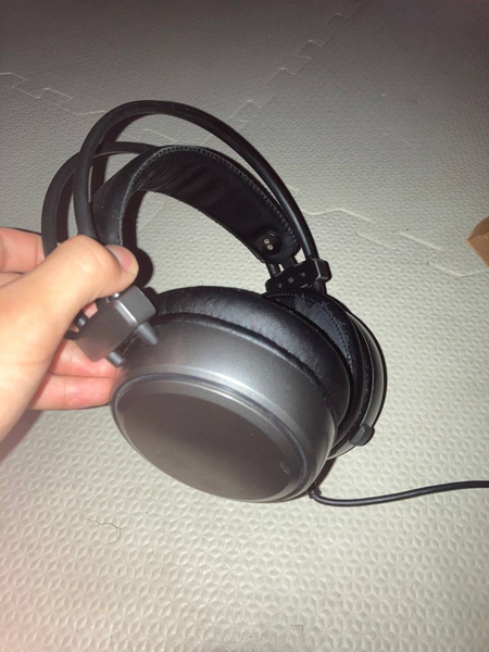 Продам игровые наушники