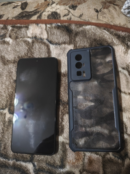 Продам Poco f5 pro 12/256 Black Global