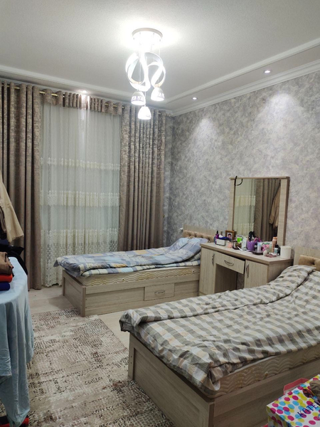 ПРОДАЁТСЯ ДОМ 4- сотки, ремонт Карасу-6, «Макро», Паркеский 215000!
