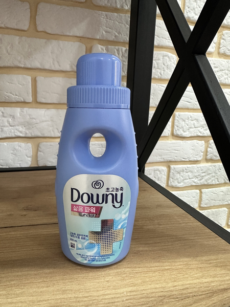 Концентрированный кондиционер для белья Downy 1 litr. Made in Korea
