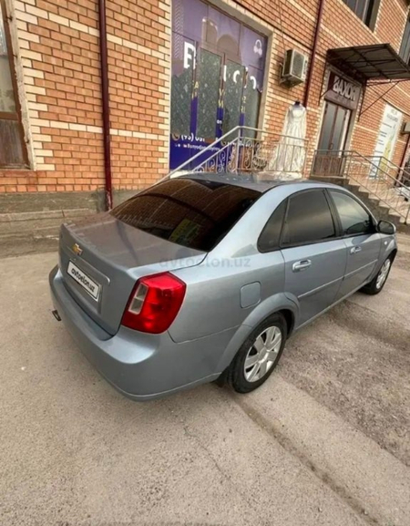 Lacetti 1.8 
Probegi 354000 km 
Rangi d