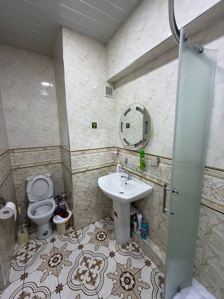 Юнусабадский район Ц-5  2х ком/5этаж/9  Галерейного типа! 60м²