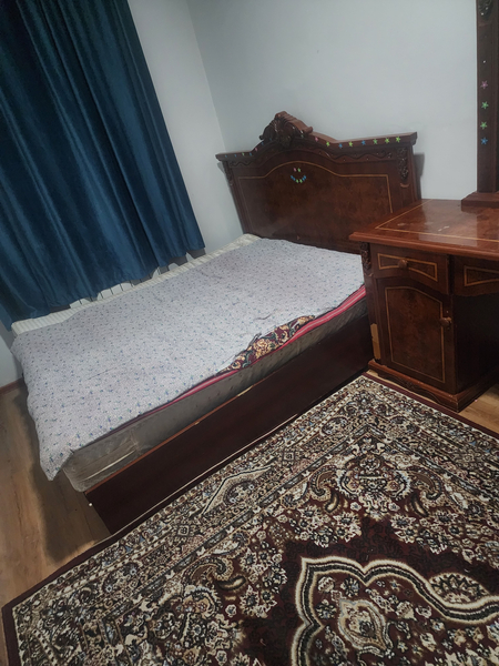 Продам спальный гарнитур в комплекте