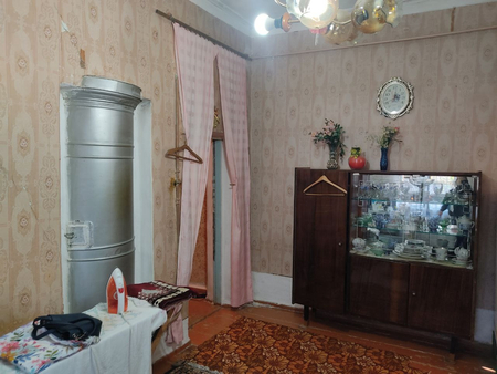 Юнусабадский район 3/2/2 балкон 2х6