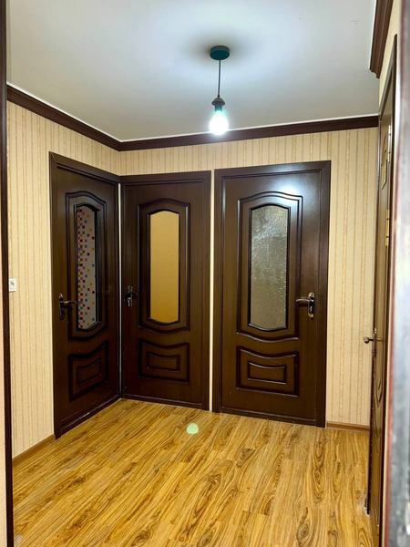 Чиланзар 26кв  3/4/5 Балкон 2*6м² Общ пл 70м²