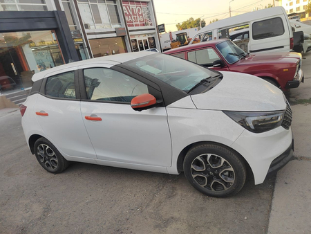 JMEV EV3 2024 elektromobil sotuvda tayyor