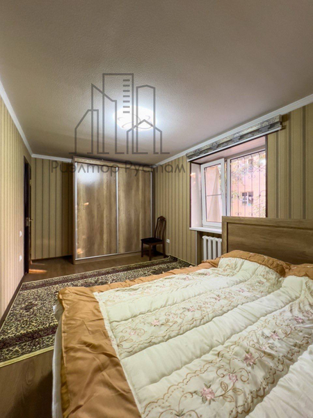 It Park академ городок , 3/2/5 , кирпич , с ремонтом , 70м2 , 82 000 $