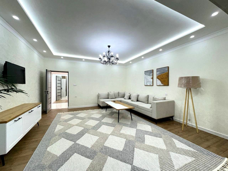Продаётся 75м² М.ойбек 3/6/9 ор-р 60 школа